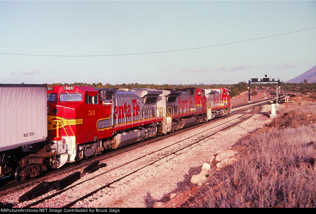 ATSF 561